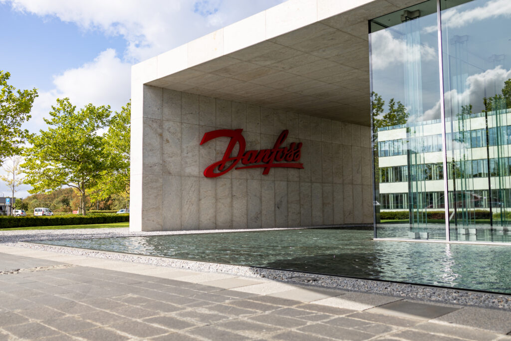 Danfoss sustainable energy regulation systems - An eco-friendly travel blog